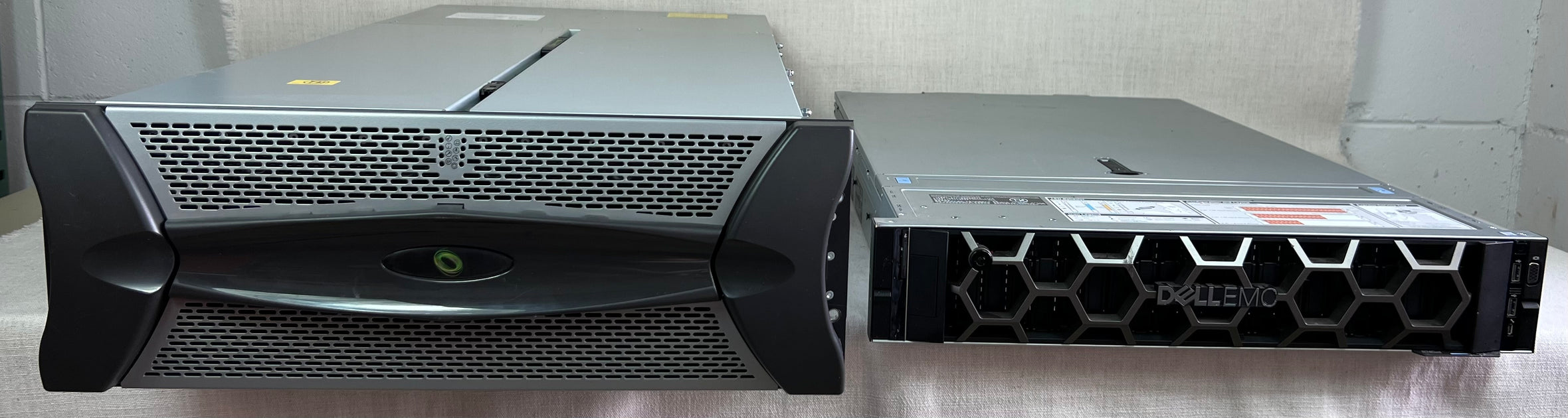 638TB TrueNAS Hybrid Flash Direct Attach Storage Array w/ Dell R740XD — ESX Technology Solutions